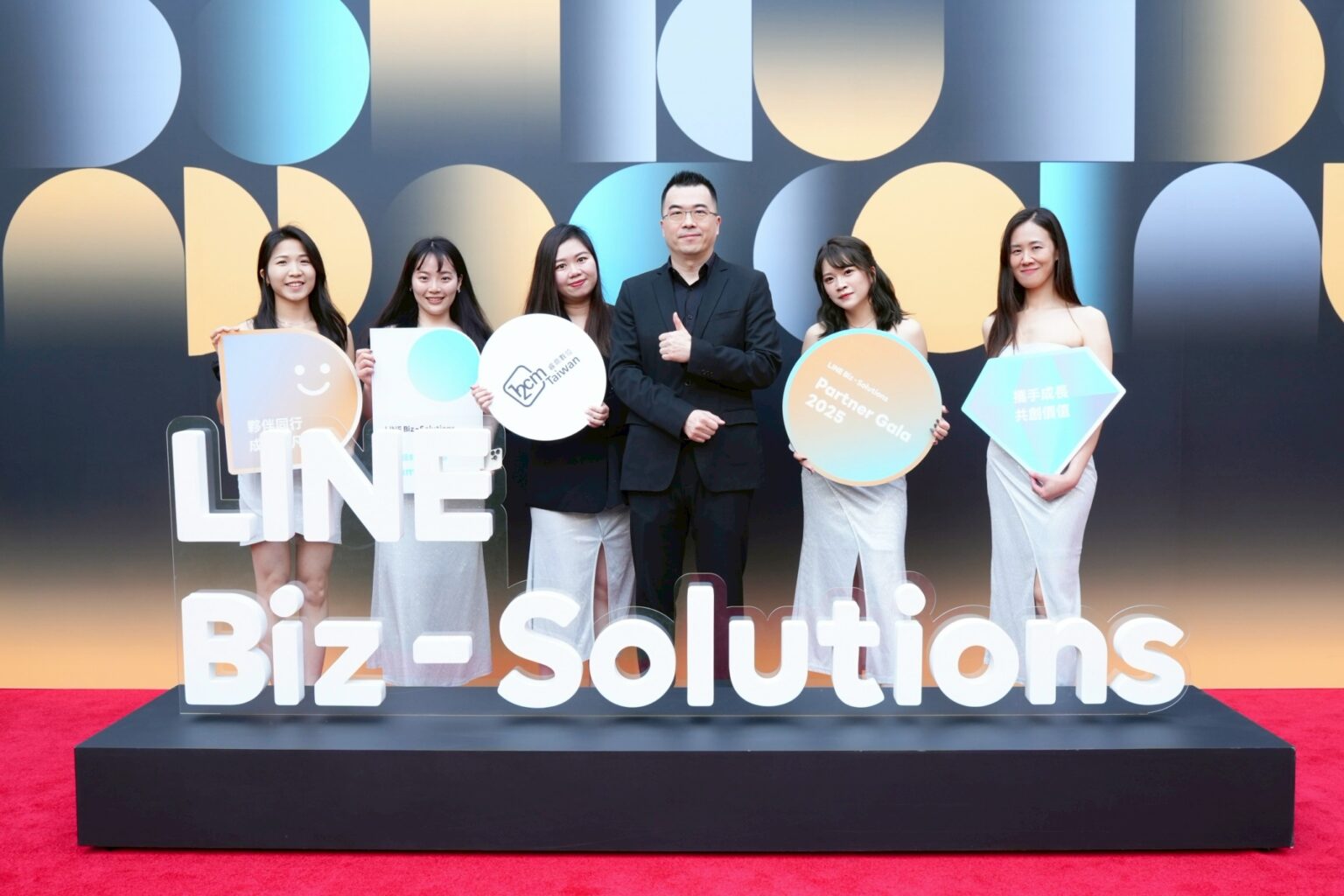 【官方消息】12CM Taiwan睿鼎數位華麗亮相 LINE Partner Gala 2025，四度蟬聯鑽石夥伴 - 12CM Taiwan ...